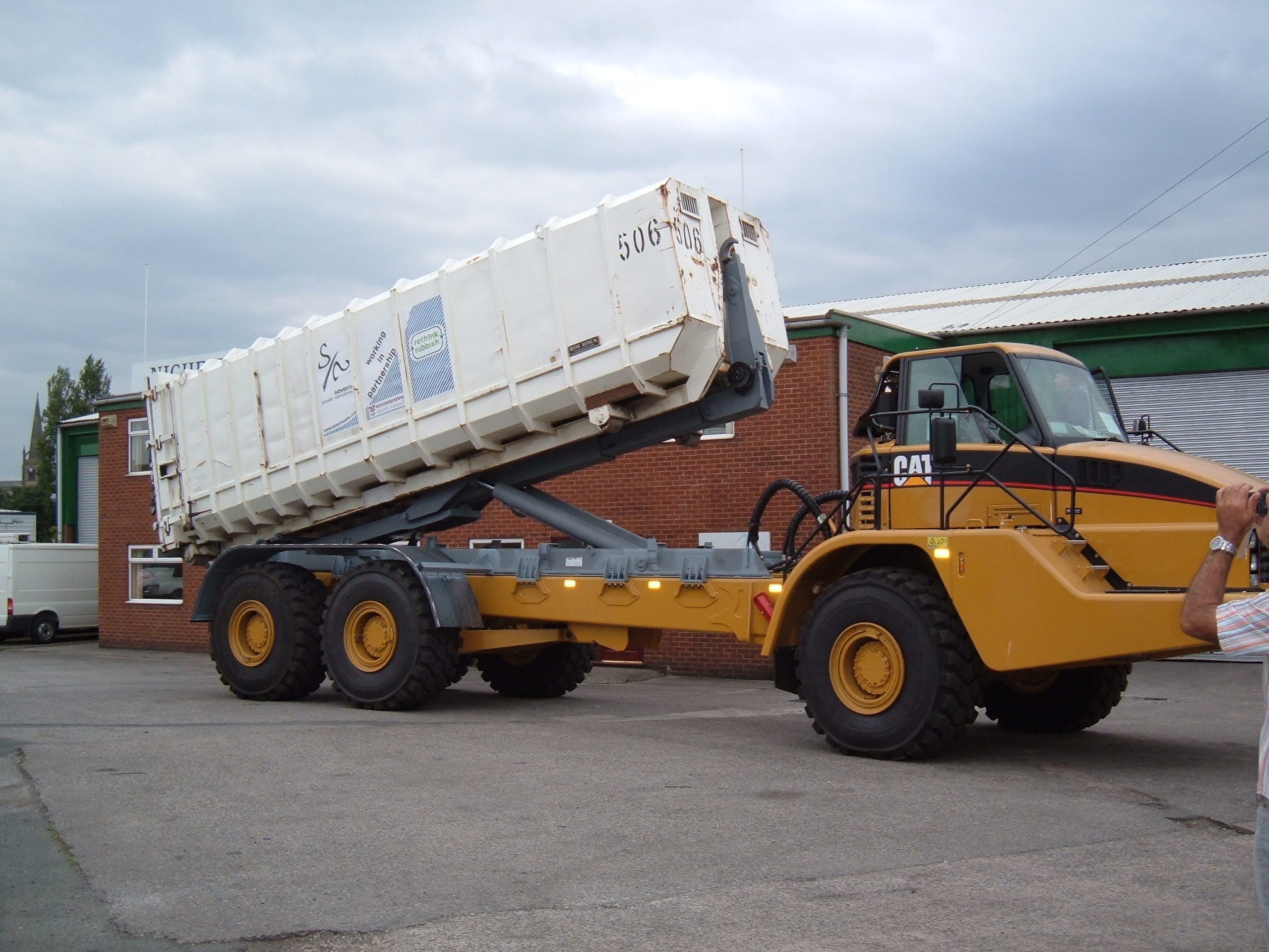 TRAS 14 AÑOS DE INTENSIVO TRABAJO, LLEGA EL PRIMER RELEVO CON UN NUEVO ...