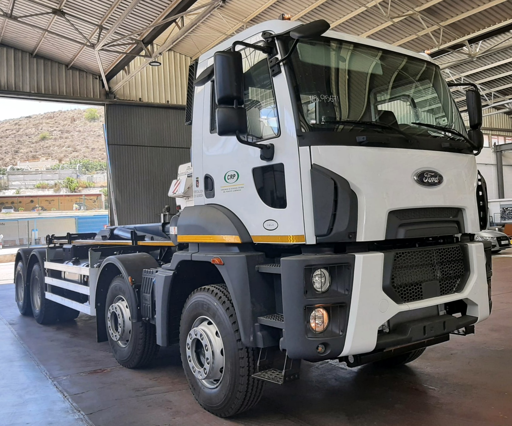 ENTREGA DE UN MULTIVOL MV-30/80 PARA ALMERISAN - Cayvol